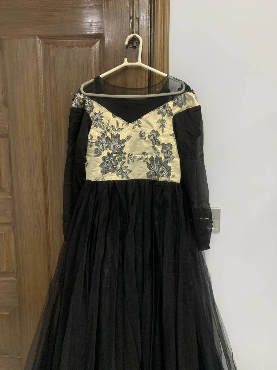 Black Net Maxi | Women Froks & Maxis | Small | Worn Once – Bechlo.pk
