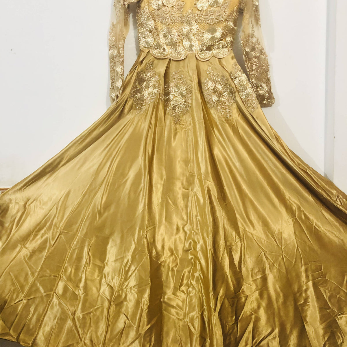 Gold Formal Maxi | Women Frocks & Maxis |Medium| New – Bechlo.pk